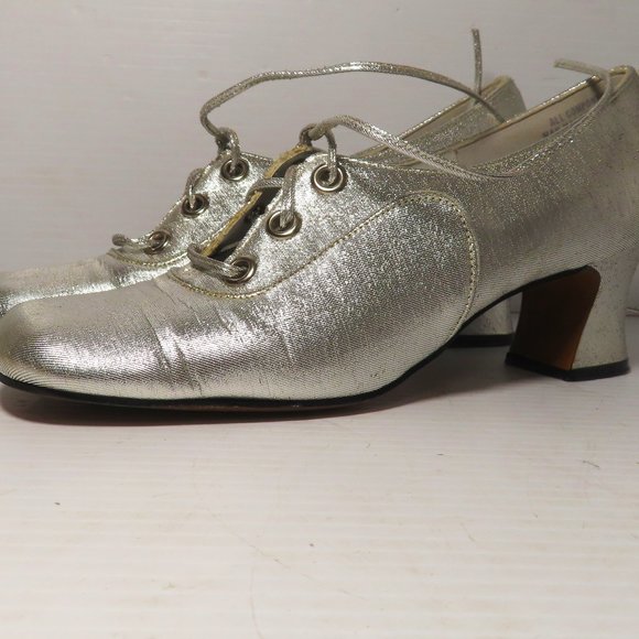 Thom McAn | Shoes | Vintage Thom Mcan Silver Heel Lace Metallic Dress ...